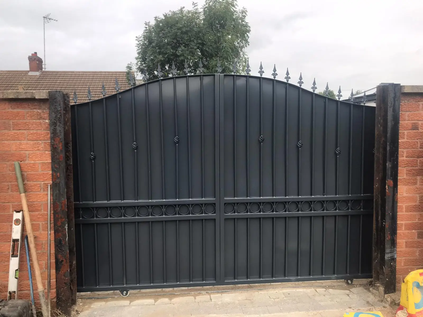 Driveway Gates | Metal Driveway Gates in Birmingham